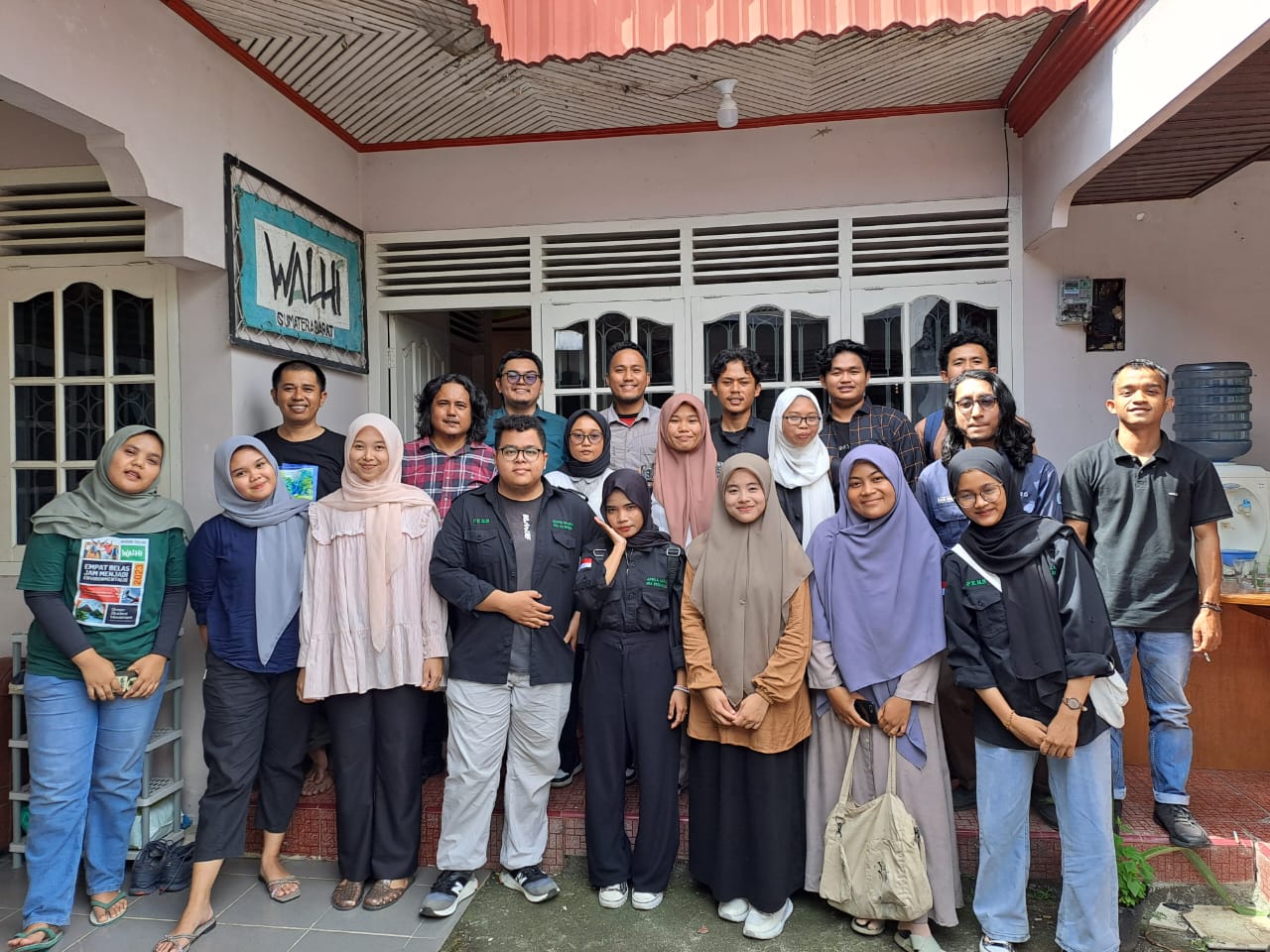 PELATIHAN JURNALISME LINGKUNGAN AJI PADANG - LPM AL-ITQAN