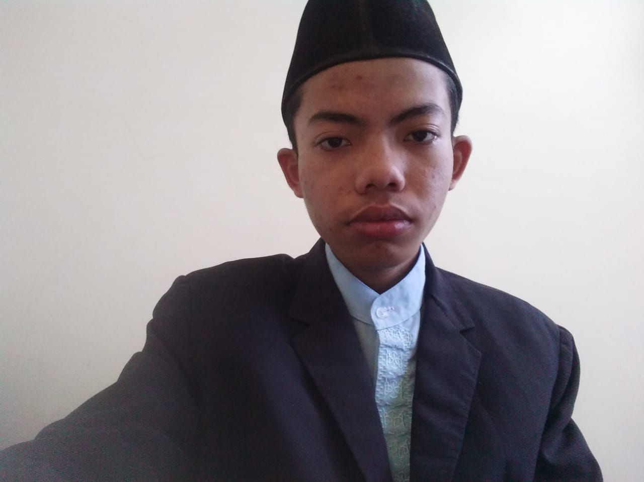 Kontroversi Bacaan Makmum di Belakang Imam dalam Perspektif Hadis Mukhtalif - LPM AL-ITQAN